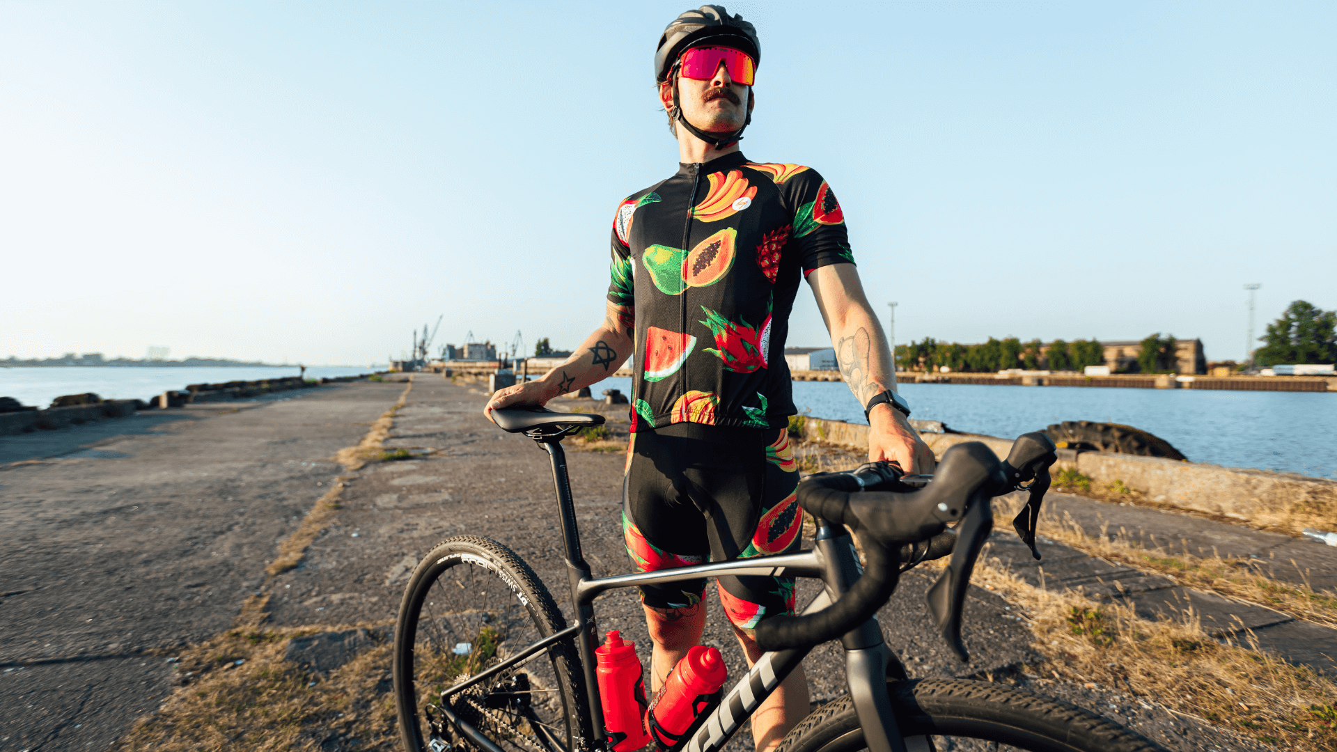 Unveiling the Essentials: What Exactly is a Cycling Kit – STEEP
